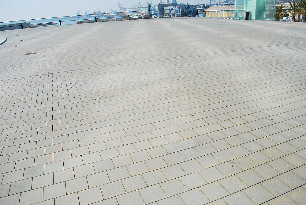 Photo #1334 with ground, direct-sunlight, eye-level, summer, pavement ...