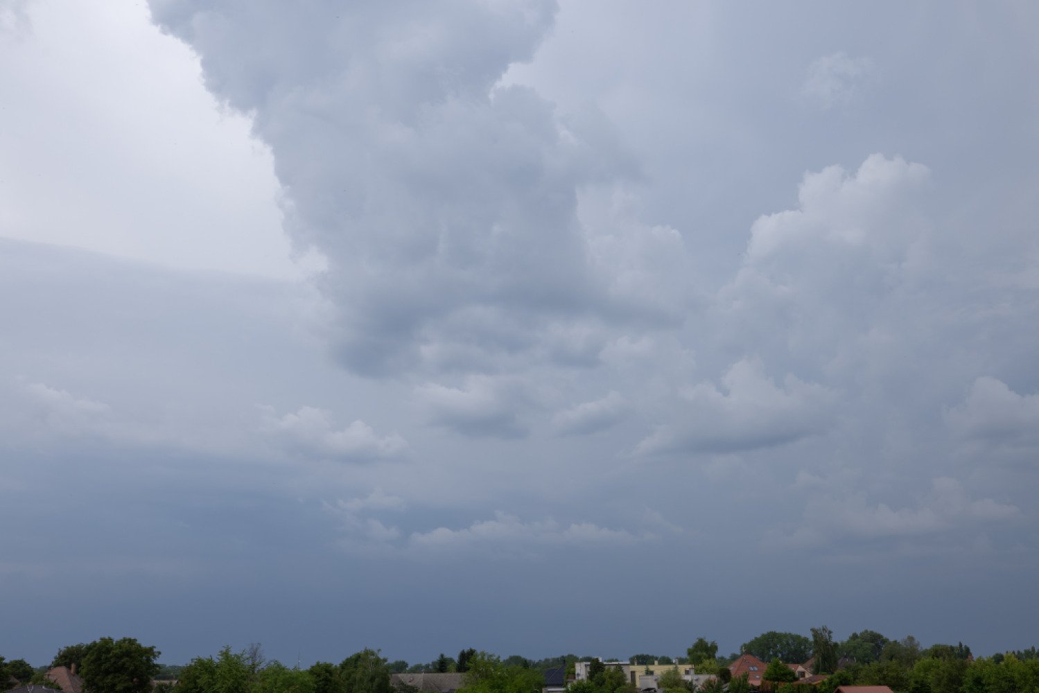 Photo #3715 with sky, clouds, overcast, day | FlyingArchitecture