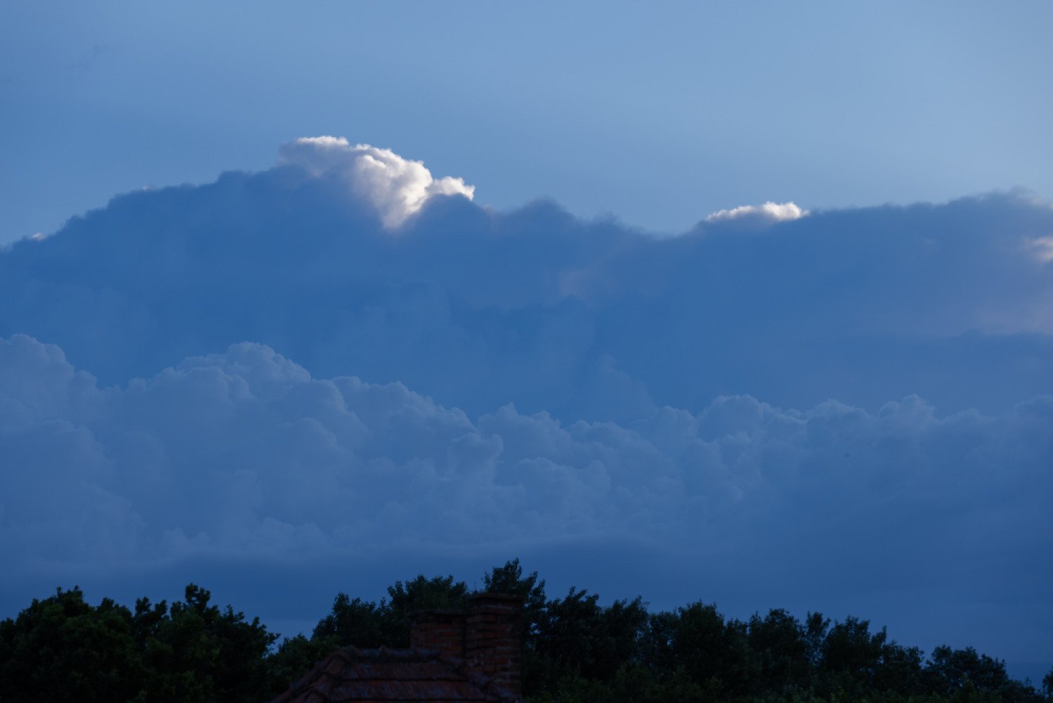 Photo #3874 with sky, clouds, many-clouds, medium-clouds, dusk, sunset | FlyingArchitecture