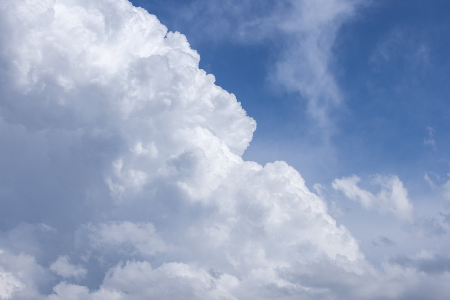 Photo #3887 with sky, clouds, medium-clouds, day | FlyingArchitecture